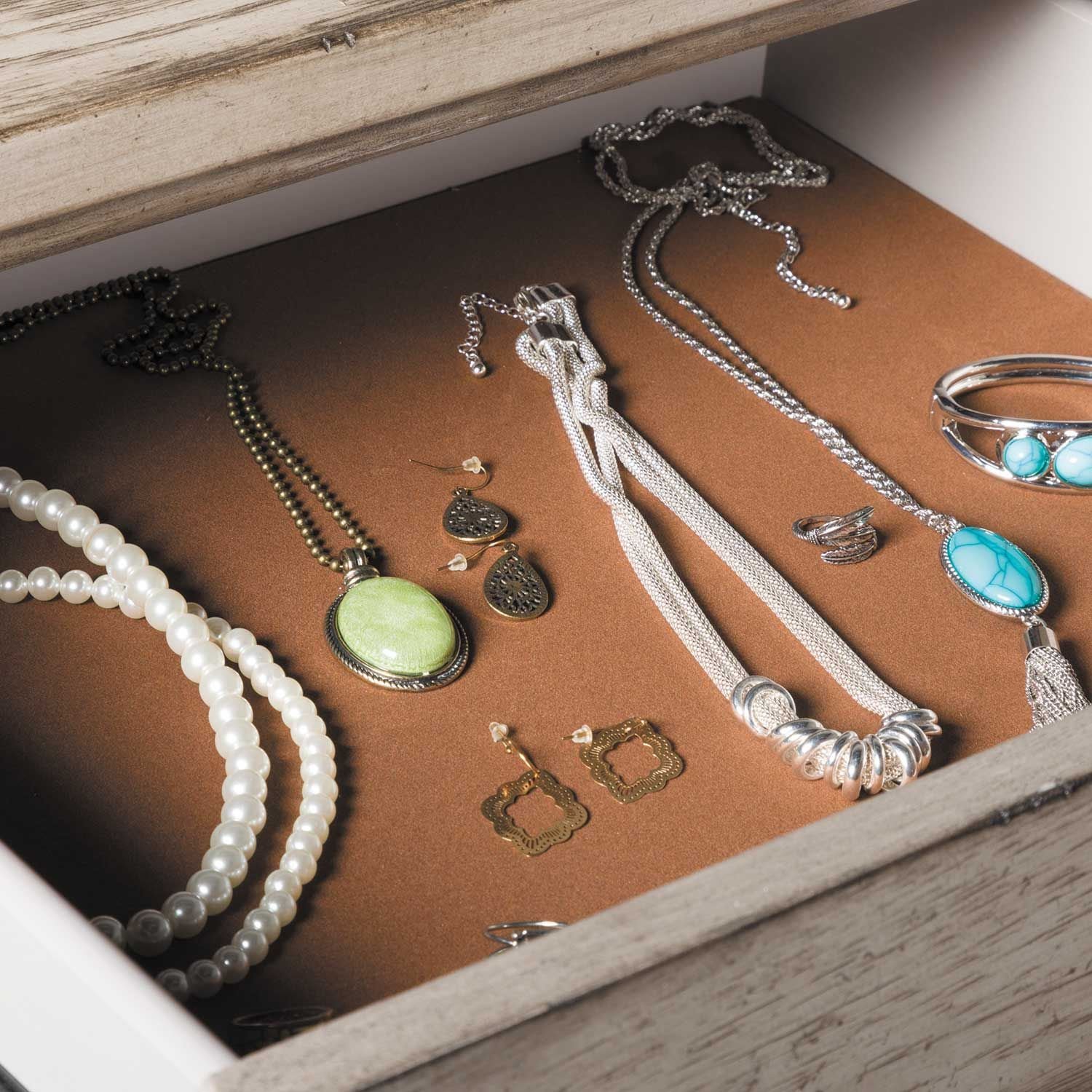 Madison Ridge 14 Drawers Master Chest | 91127 | AFW.com