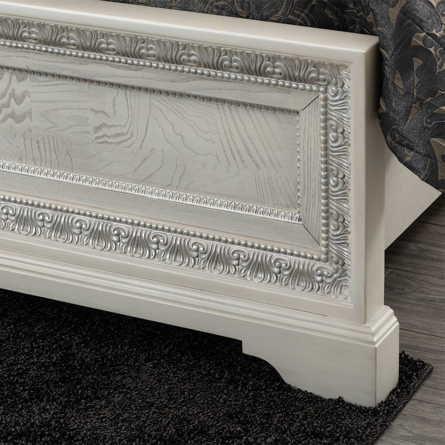 Olivia White Queen Bed | 8484-QBED | AFW.com